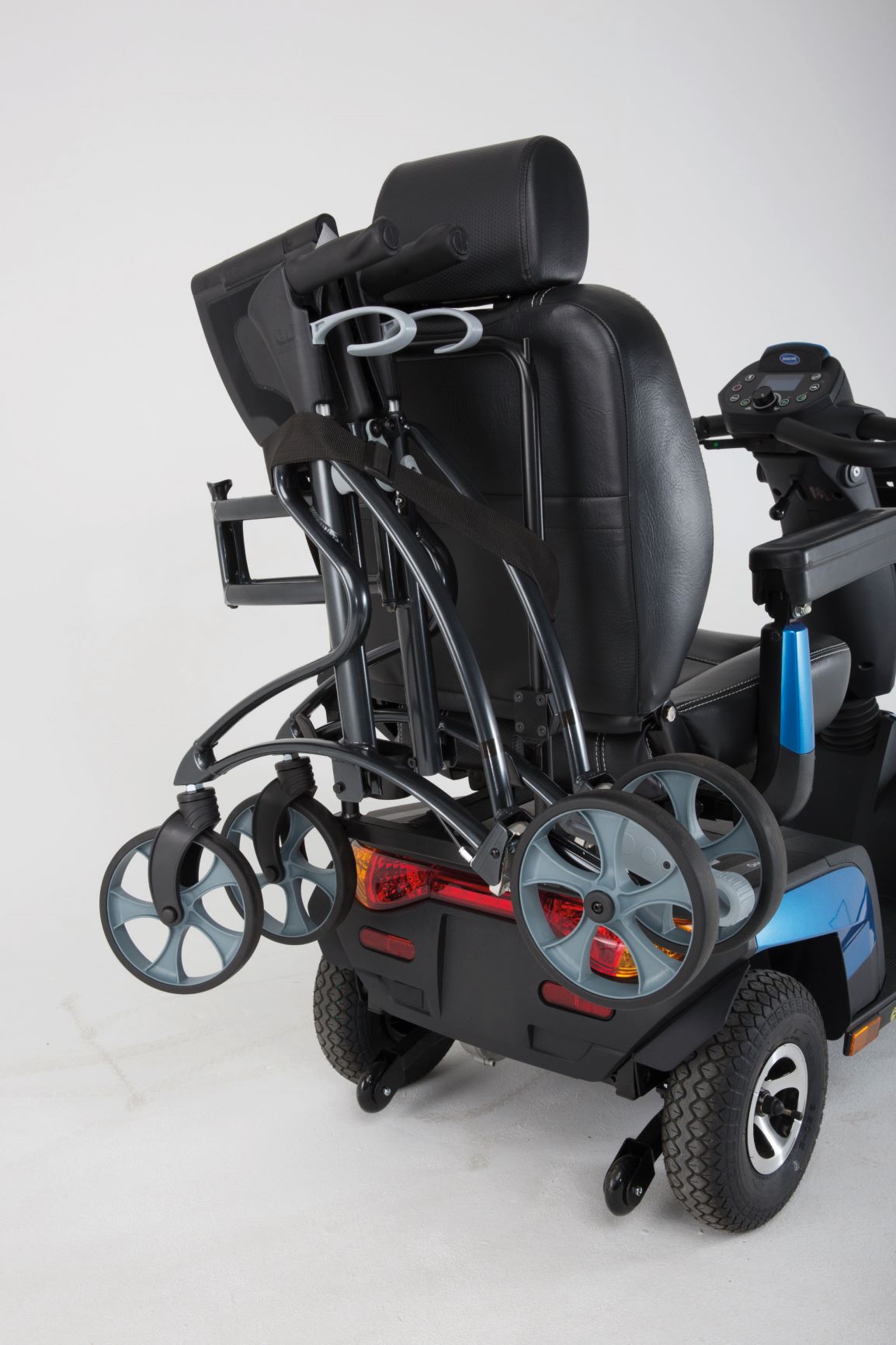 Scooter Eléctrico Invacare Leo 4R Precio y Venta Online: dismovil.net